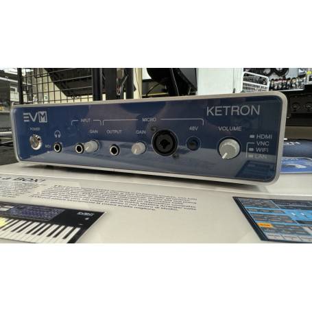 KETRON EVM : Arrangeur pilotable à distance + pédalier midi et clé usb
