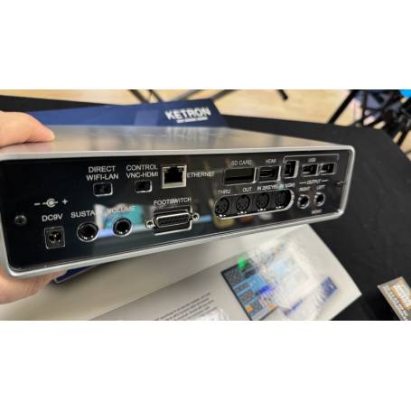 KETRON EVM : Arrangeur pilotable à distance + pédalier midi et clé usb
